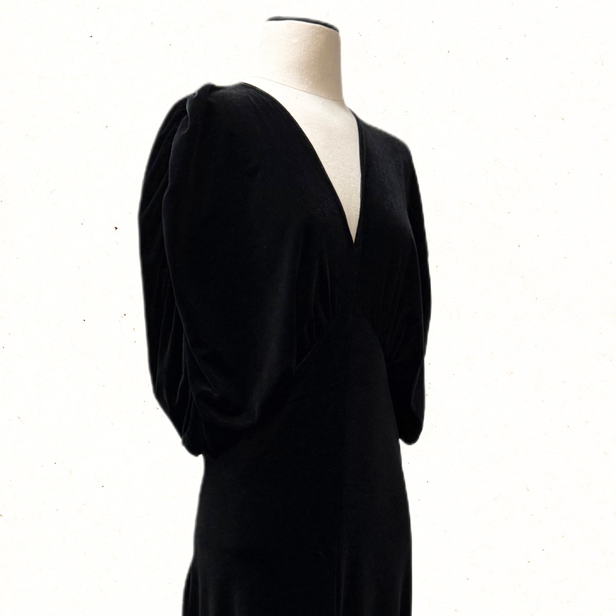 Madeline Gown - Black Velvet – Blackbird Studios Canada